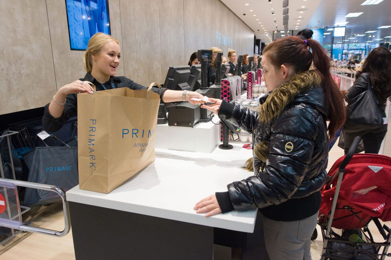 Billig shopping gjør du på Primark i Barcelona